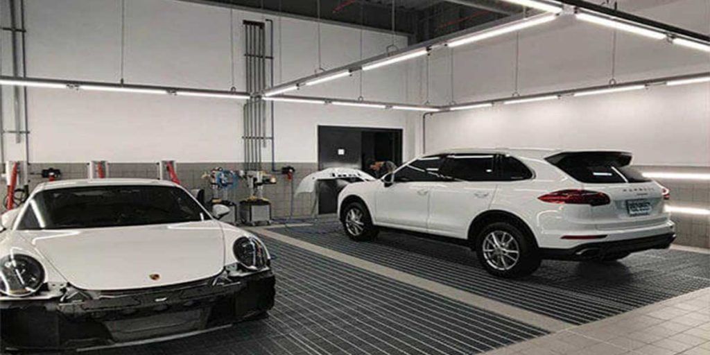 New lighting in car showroom -Led linear light -Lightstec