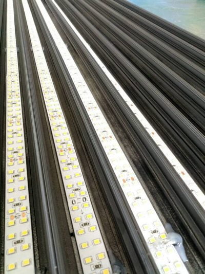 Nova lux in car showroom -Led lux linearis -Lightstec